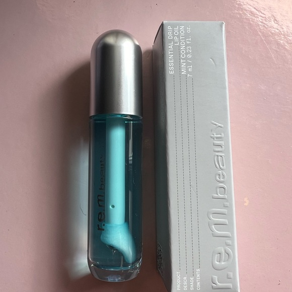 R.E.M. Beauty | Makeup | Nib Rem Beauty Essential Drip Lip Oil | Poshmark